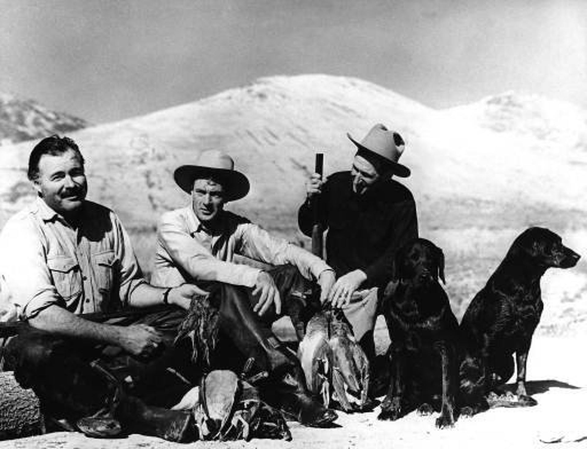 15 Photos Of Ernest Hemingway Being The Ultimate Alpha Male | HuffPost ...
