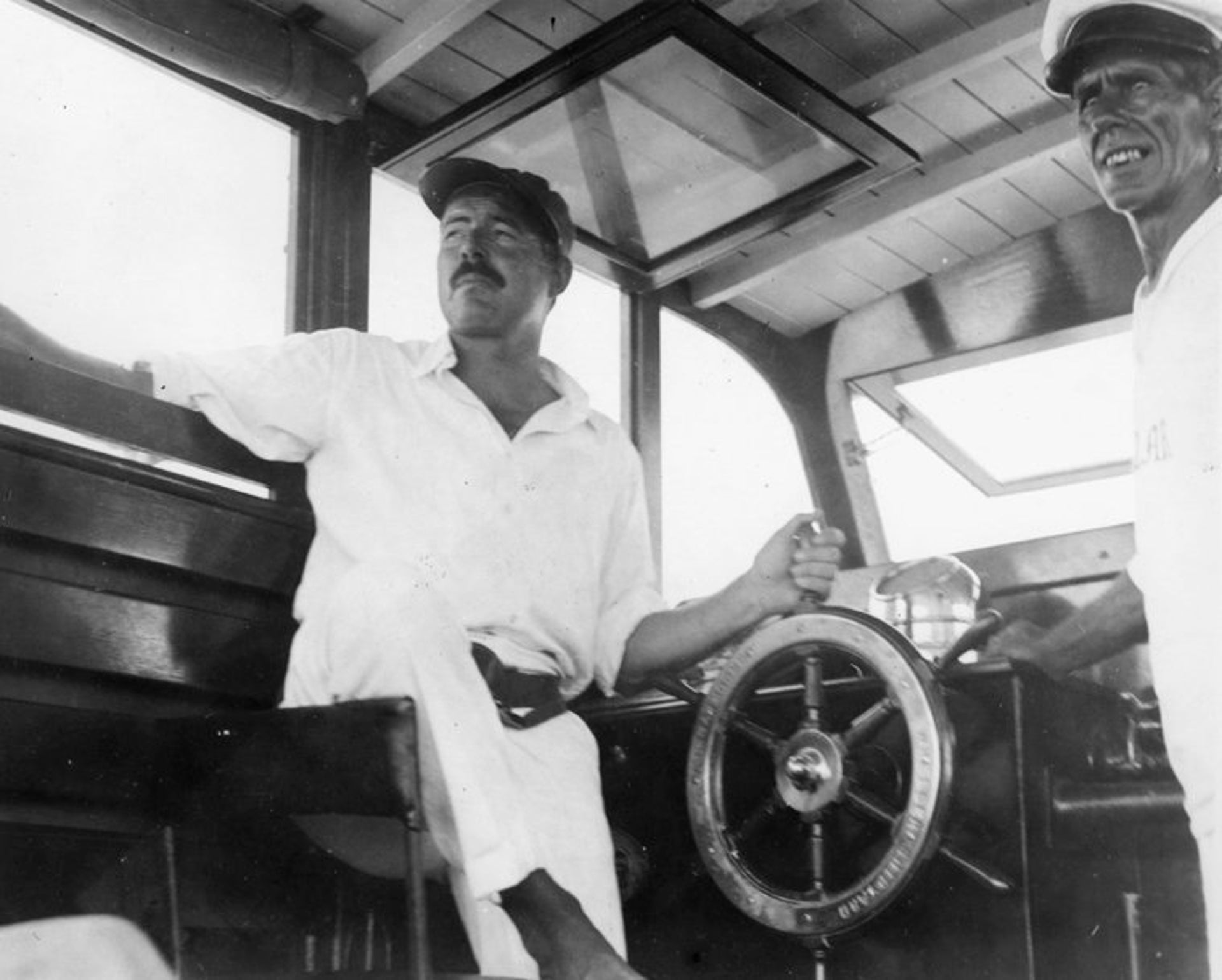 15 Photos Of Ernest Hemingway Being The Ultimate Alpha Male | HuffPost ...
