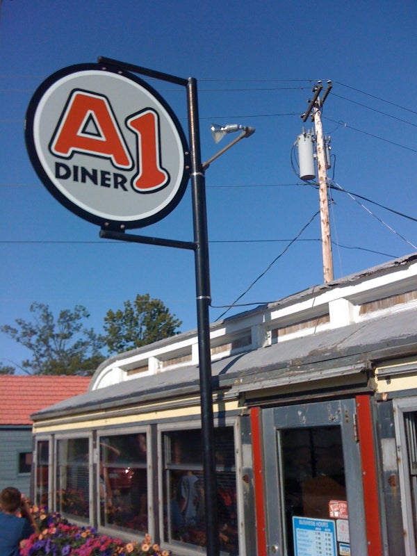 LOOK: The 10 Best Classic Diners In America | HuffPost