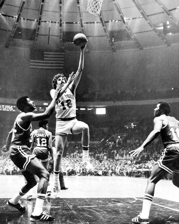 13 Classic Photos Of Phil Jackson Back When He Was The Knicks' Hipster ...