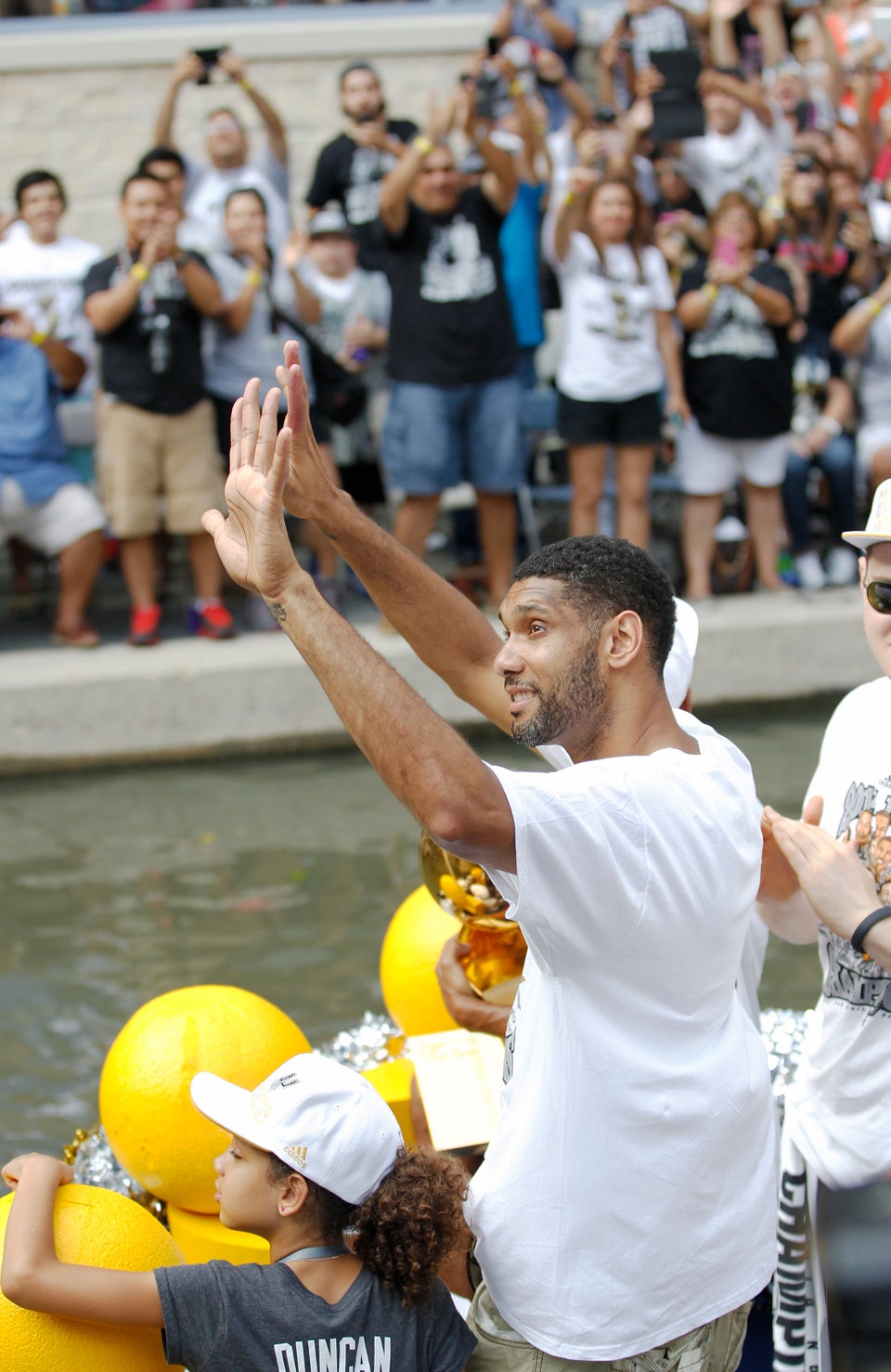 Gregg Popovich Was The Life Of The Spurs' Championship Parade (PHOTOS ...