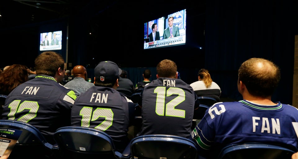 12 Things To Know About The Seahawks' 12th Man | HuffPost Sports