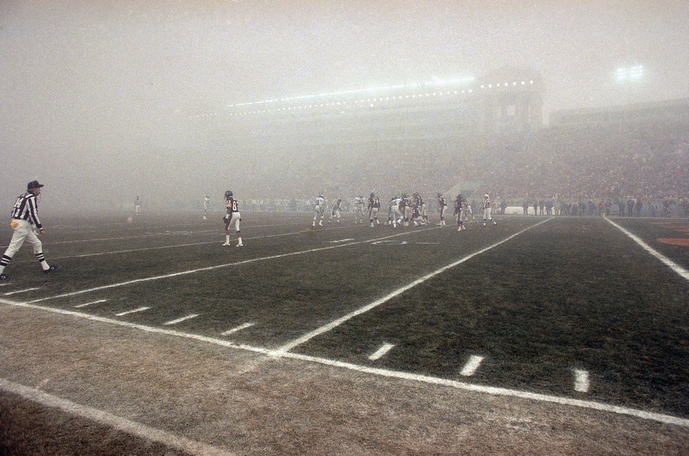 Yep, The 'Fog Bowl' Is Still One Of The Weirdest Games In NFL History ...