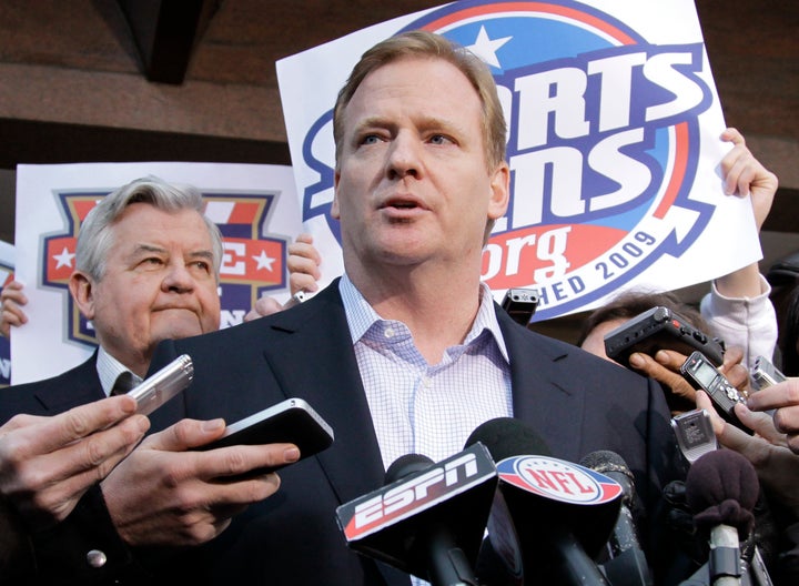 What Fans Should Take Away From the 2011 NFL Lockout | HuffPost Sports