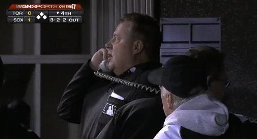 Gary Cederstrom Loses Track Of Count: MLB Umpire Uses Phone During ...