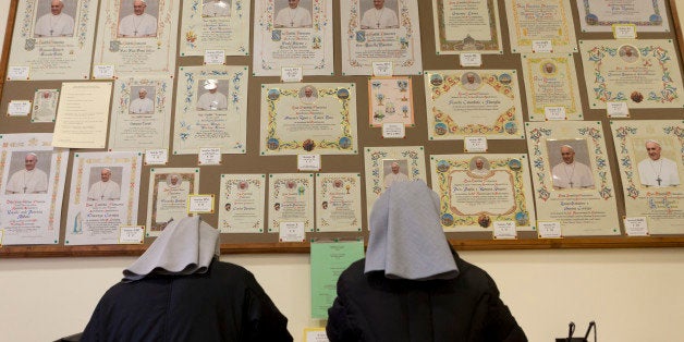 Vatican Reins In Sale Of Papal Blessings By Calligraphers, Vendors ...