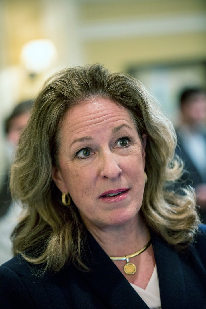 Elizabeth Colbert Busch Opposes Obama Budget Provisions | HuffPost ...