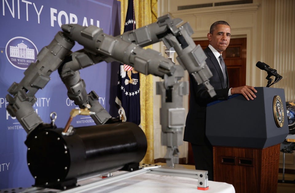 Obama Engages In A Little Sports Diplomacy With Japanese Robot ...