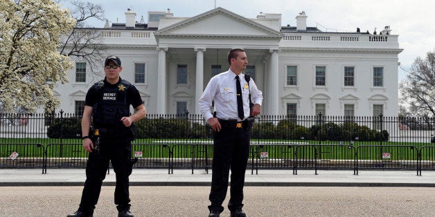Secret Service Officer Arrested For Burglary With Handgun | HuffPost ... Secret Service Officer Arrested For Burglary With Handgun | HuffPost ...