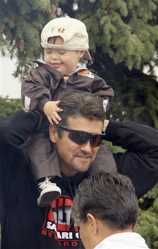 Todd Palin Speaks, Sort Of: The 'First Dude' Interviewed | HuffPost ...