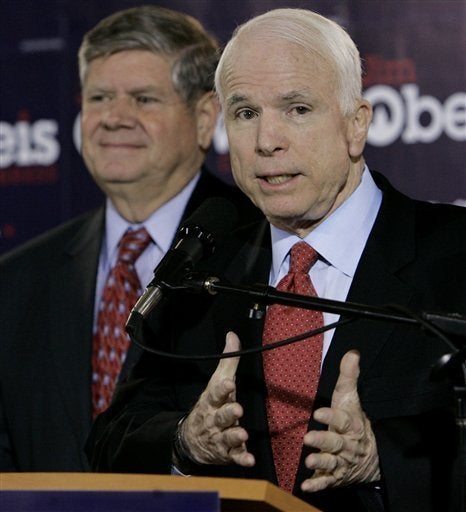 McCain Knocks Bush Signing Statements, Says He'll Never Issue One ...