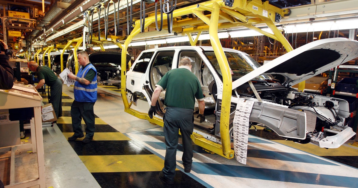 Hundreds Of Jaguar Land Rover Staff 'Kept In The Dark' Over Pay During ...