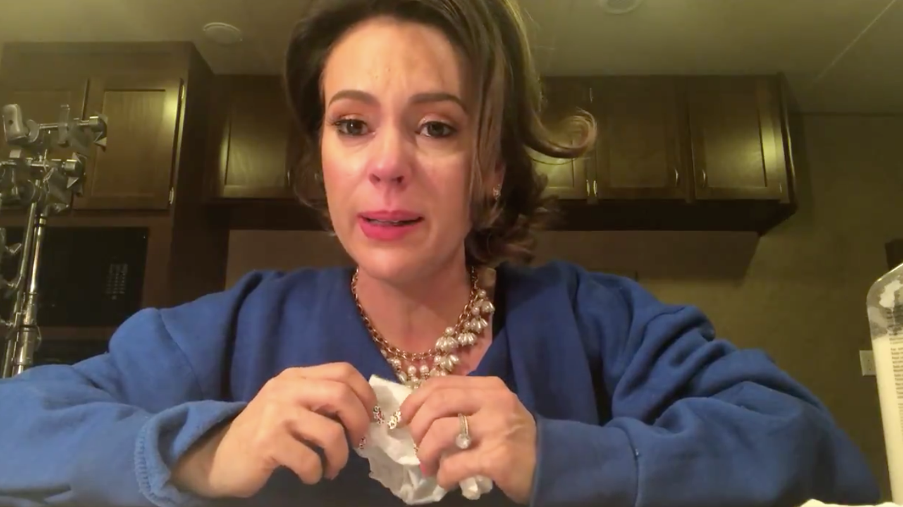 Alyssa Milano Marks 1 Year Of Me Too With Heart-Wrenching Message To ...