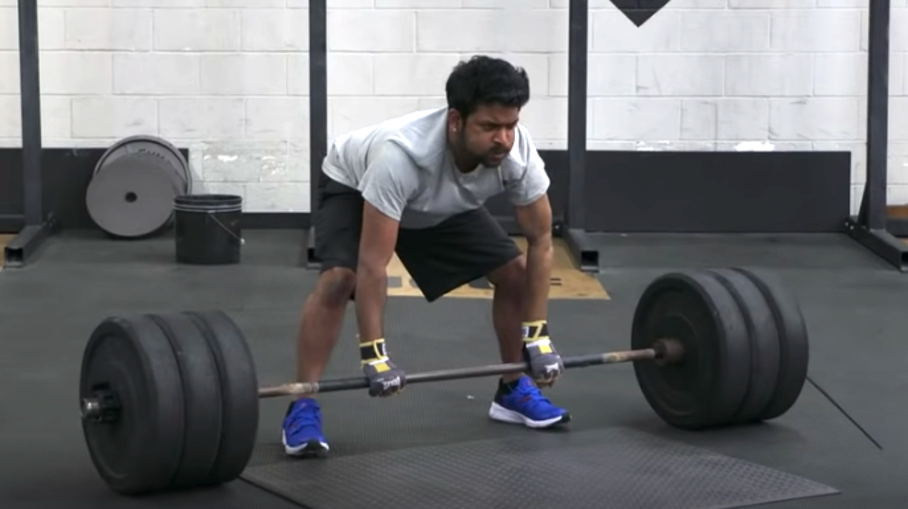 Halloween Weightlifting Prank Will Freak You Out -- Or Crack You Up ...