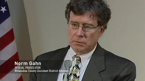 Karen Halbach's Instagram, Twitter & Facebook on IDCrawl