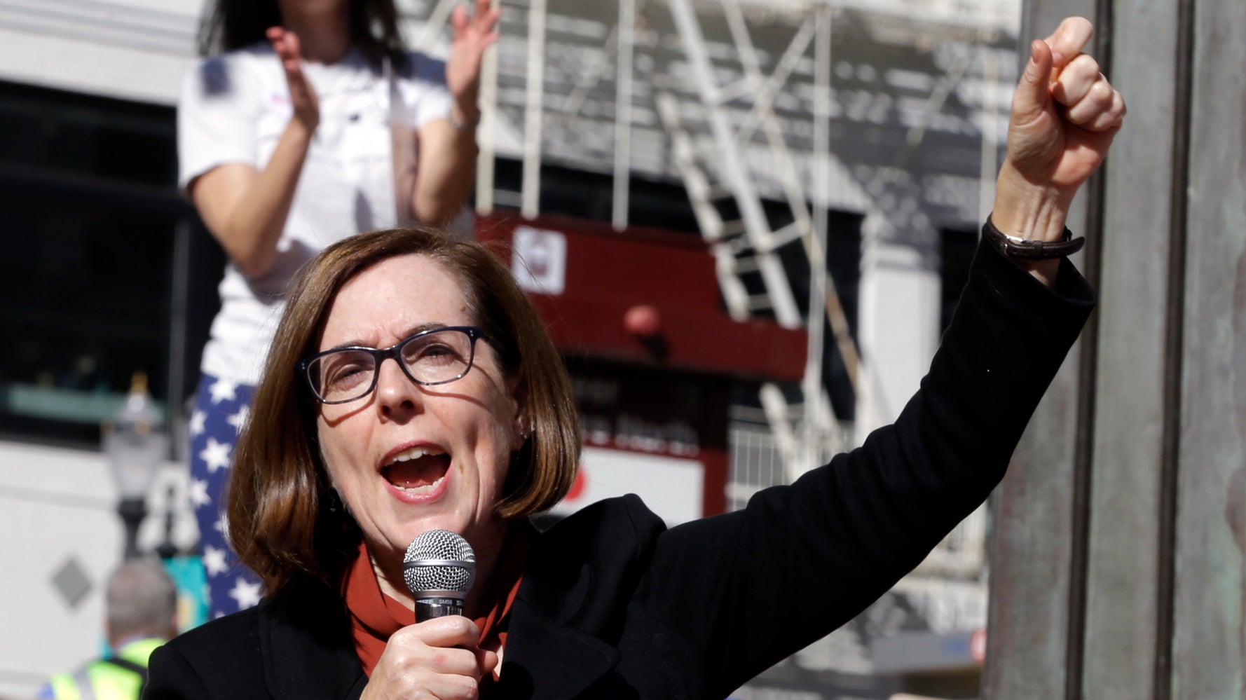 Oregon Governor Kate Brown Wins Re-Election | HuffPost Latest News