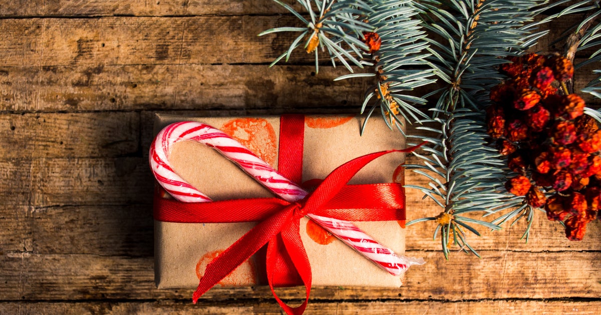 Forget Novelty Gifts, Secret Santa Present For The Homeless Really ...