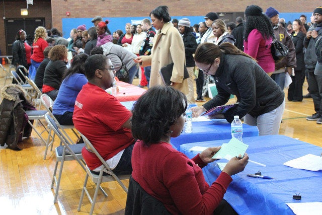 CTA Job Fair Draws More Than 3,000 For 700 Positions | HuffPost Chicago