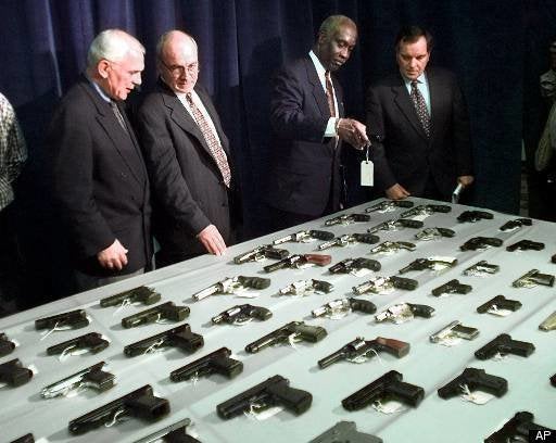 New Gun Law In Honor Of Slain Chicago Police Officer Alejandro Valadez ...