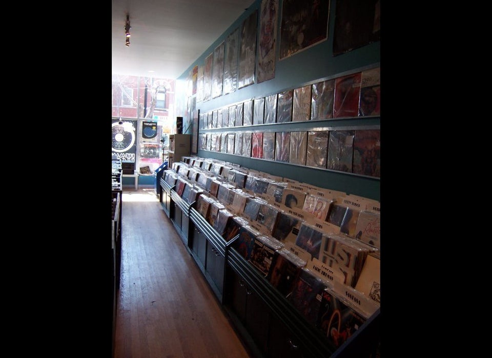 Record Shopping In Chicago: The Best Spots For Vinyl Lovers | HuffPost ...