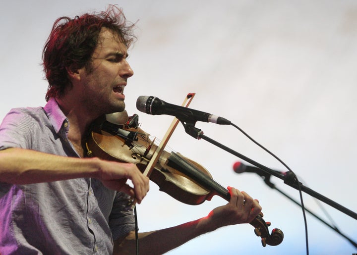 Andrew Bird Bringing 'Gezelligheid' Concerts Back To Chicago This ...