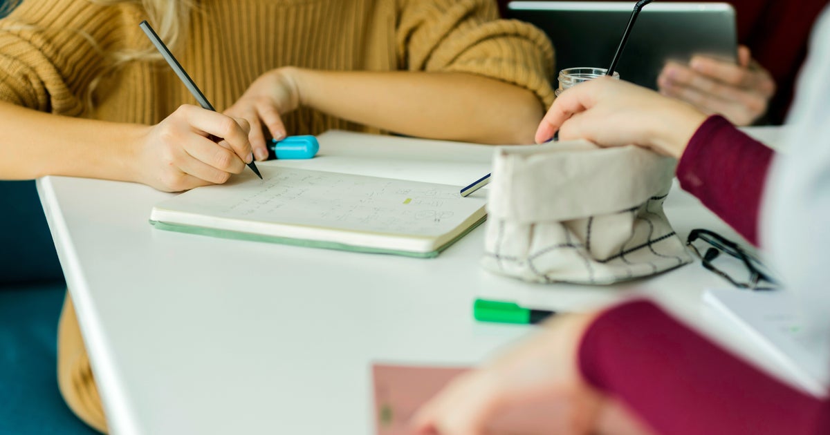 15 Useful Gifts For College Students They'll Use At School And Beyond ...