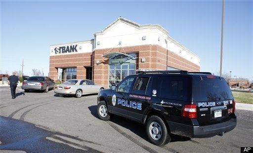 Denver Bank Robberies 14 Area Branches Robbed This Week Huffpost Denver