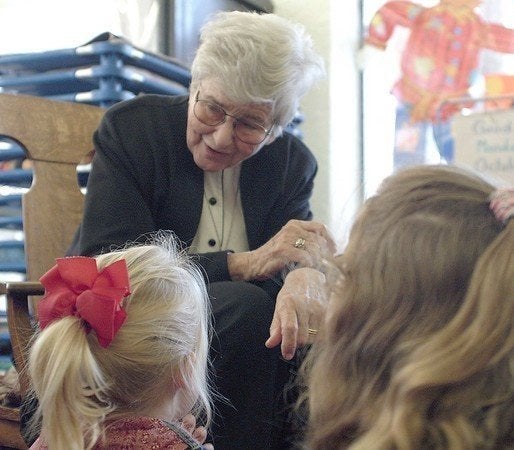 Roeper School Founder Annemarie Roeper Dies At Age 93 | HuffPost Detroit