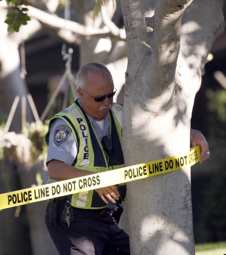 Ronni Chasen Murder: Beverly Hills Cops Go it Alone | HuffPost Los Angeles
