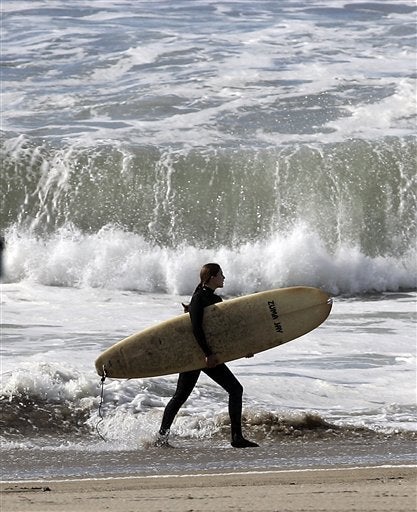 Surfer Found Dead Off San Onofre As High Waves Pound Coast | HuffPost ...