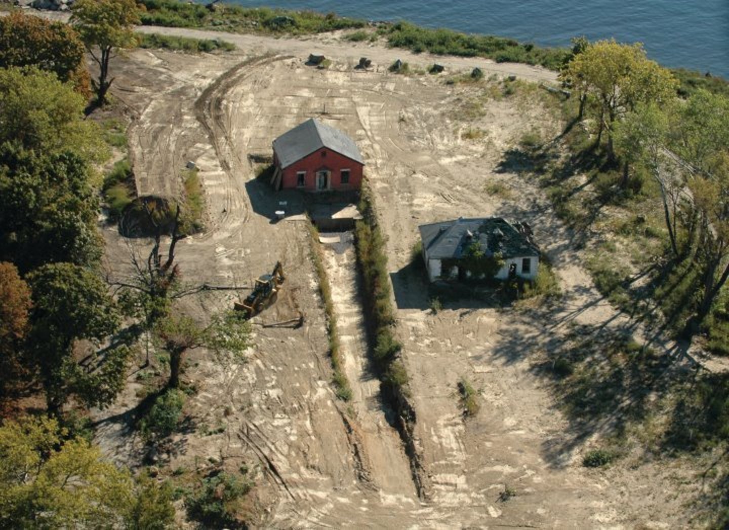 Hart Island Cemetery: City Council Reviews Operations Of New York's ...