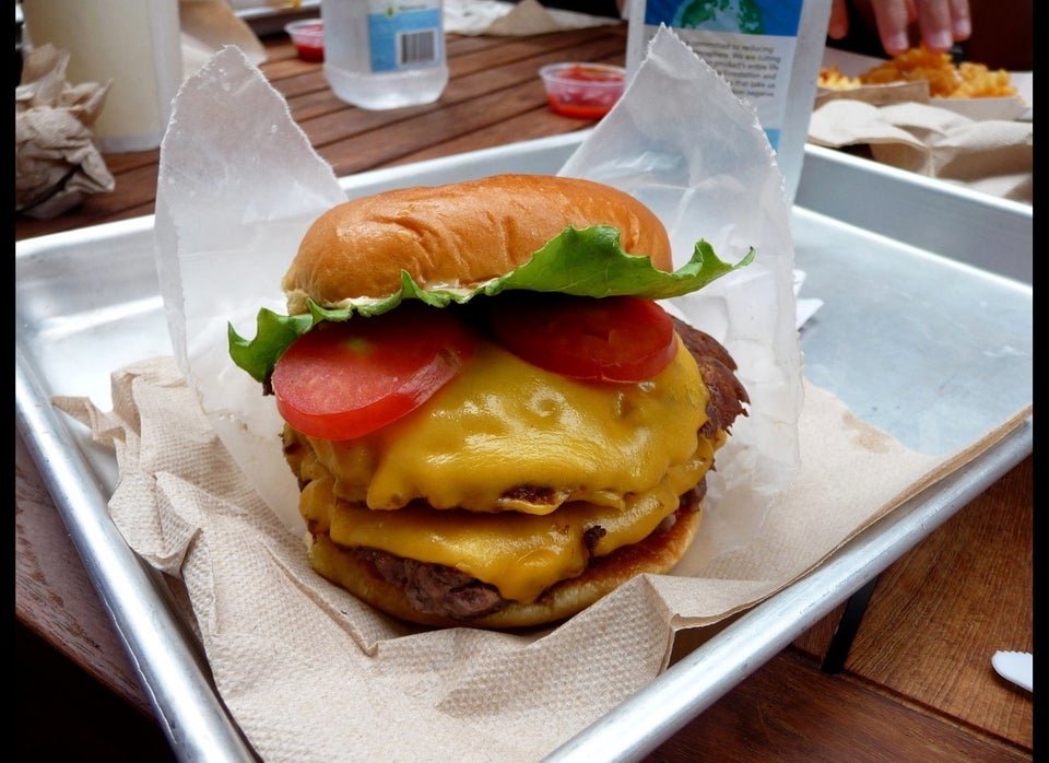 Shake Shack To Release Calorie Counts On Restaurant Menus | HuffPost ...