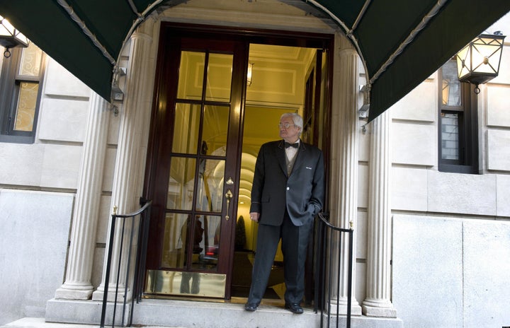 New Leases In Manhattan Doorman Buildings Plunge 63% | HuffPost New York