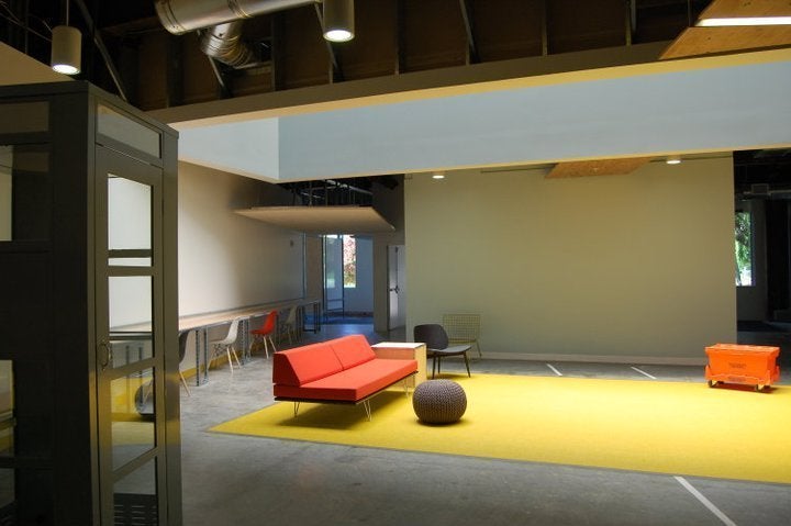Facebook's New Office: Social Media Giant Sets Up Shop In Menlo Park ...
