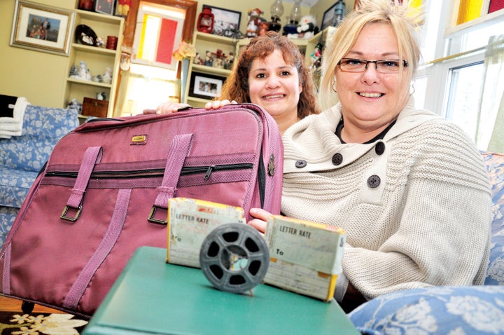 Woman Finds Secondhand Suitcase Full Of Friend's Childhood Memories ...