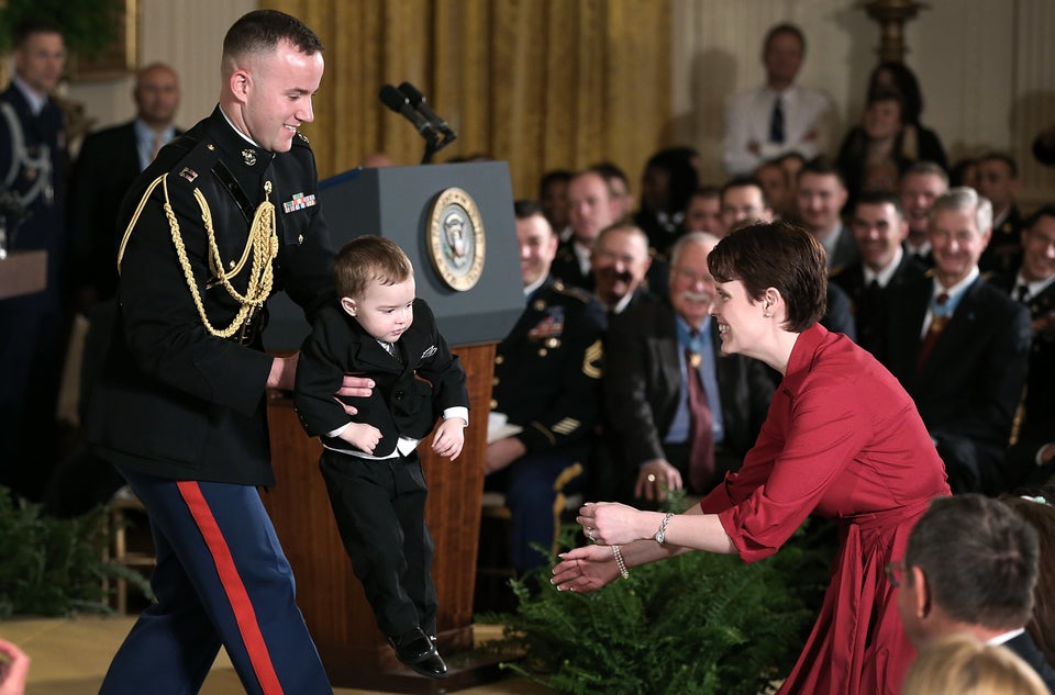 Colin Romesha Steals The Show At Ceremony For Dad, Medal Of Honor ...