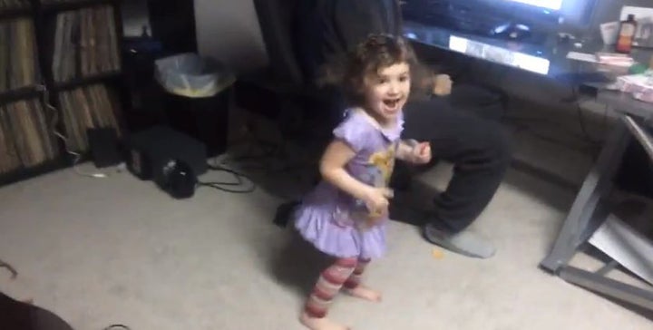 Little Girl Punk Dance: Toddler Dancing To Bad Brains Is Adorably ...