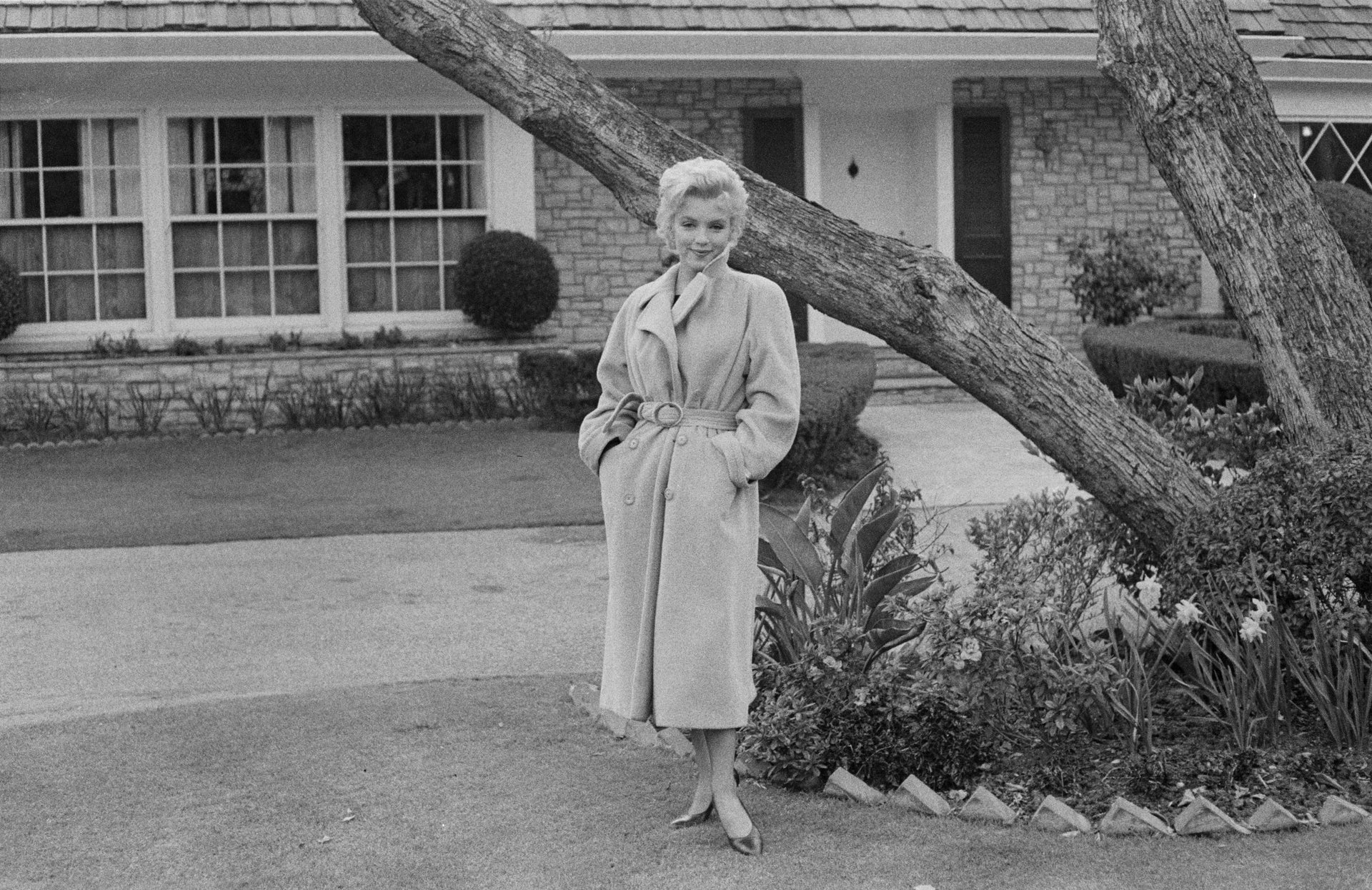 Vintage Coats From Old Hollywood Are All The Fashion Inspiration You ...