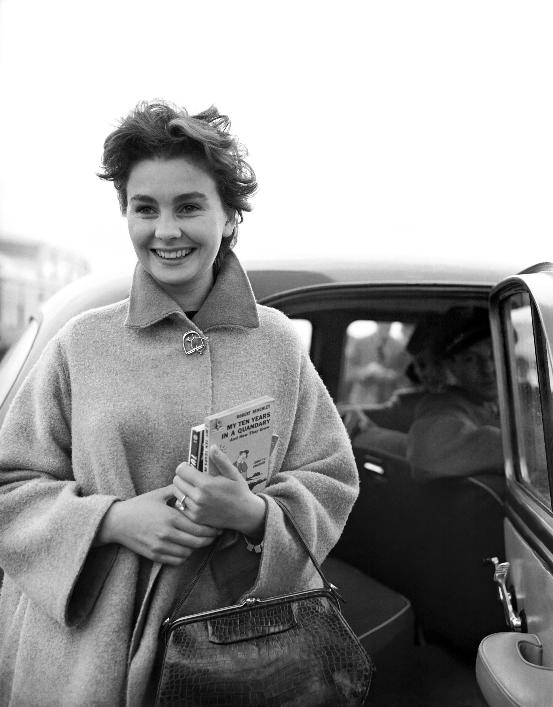 Vintage Coats From Old Hollywood Are All The Fashion Inspiration You ...