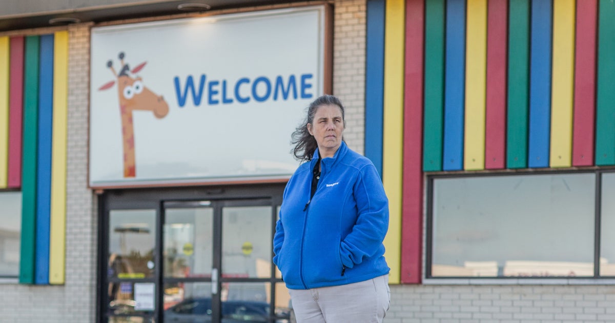 How Laid-Off Toys R Us Workers Came Together To Fight Wall Street ...