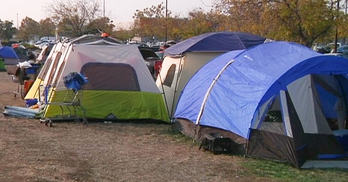 Thousands Of Northern California Fire Survivors Take Refuge In Tent ...