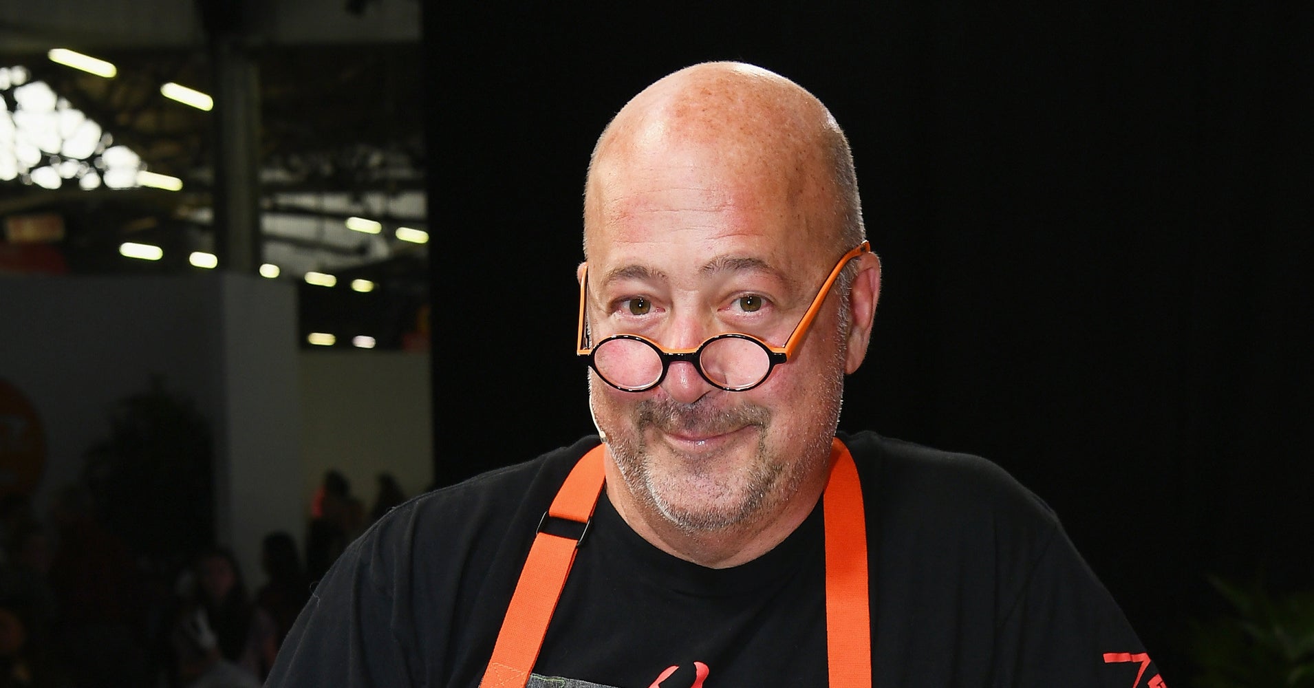 'Bizarre Foods' Host Andrew Zimmern Apologizes For Insulting Chinese ...
