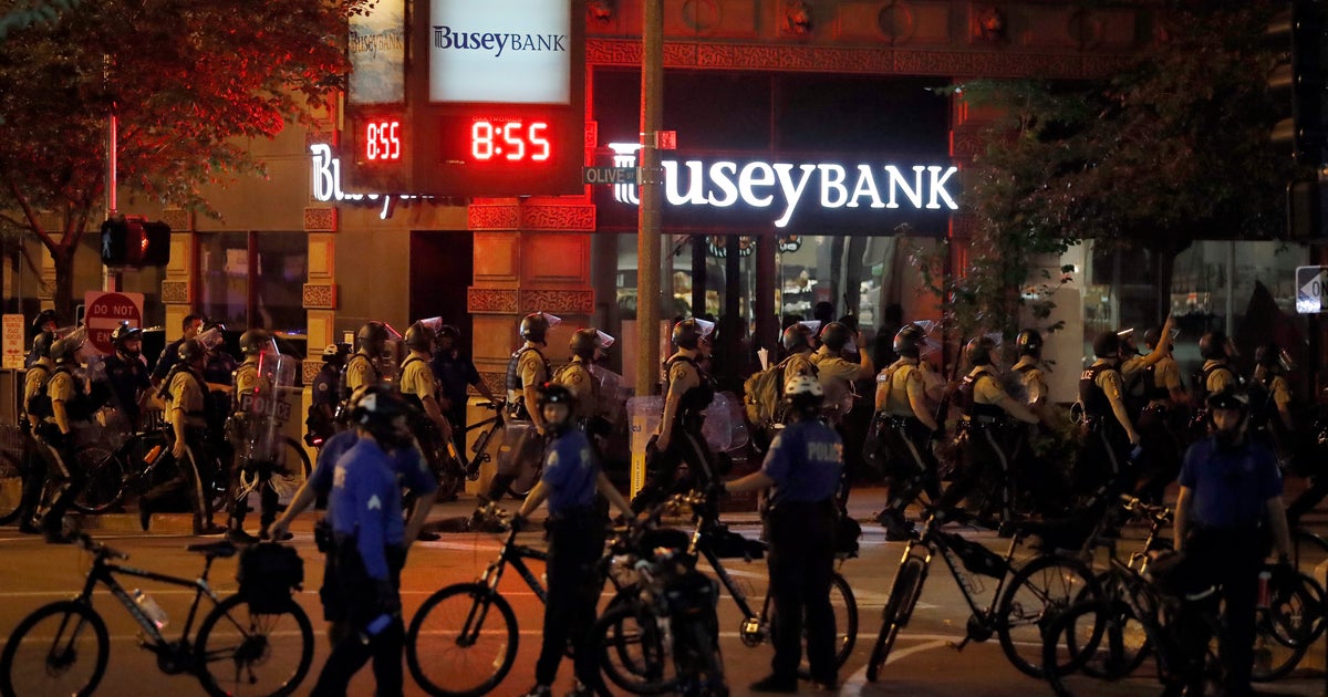 4 Police Officers Indicted On Federal Civil Rights Charges For Protest ...