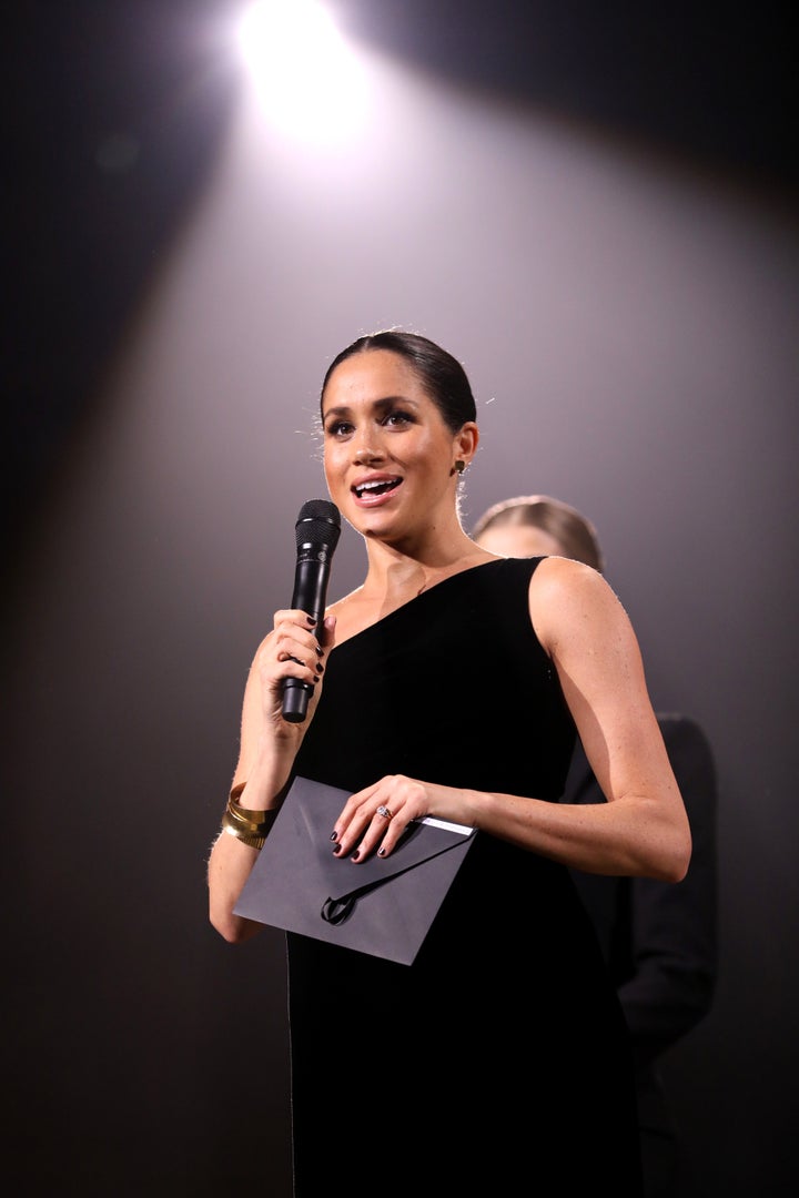 Meghan Markle Wears Gasp Dark Nail Polish At Fashion Awards