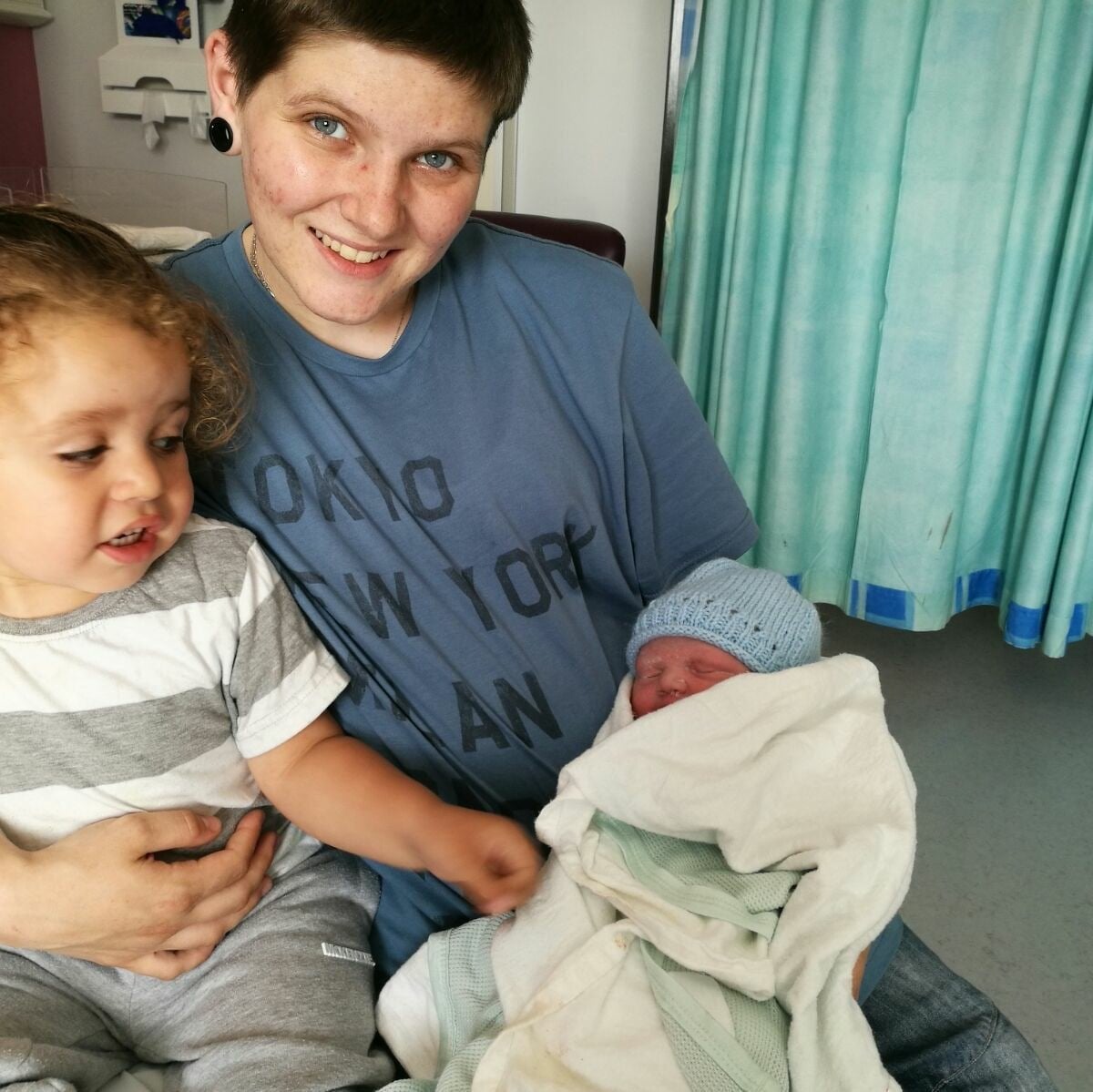 Britain's First Pregnant Man Gives Birth To Baby Girl | HuffPost News