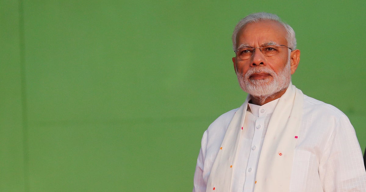 Narendra Modi Summons Top Two CBI Officers Amid Public Spat | HuffPost News