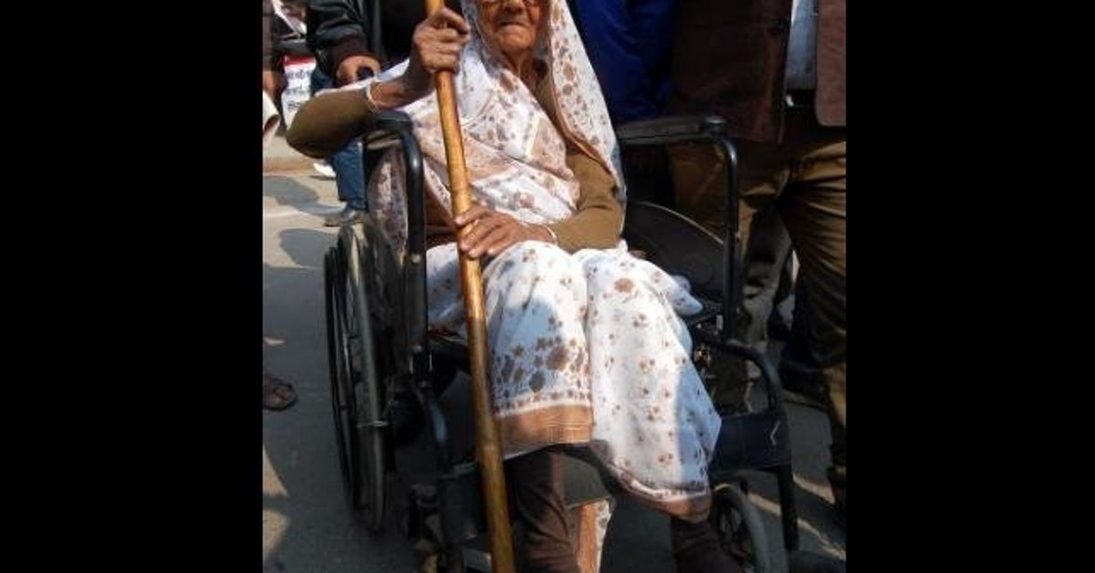 95-Year-Old Jal Devi, The Oldest Candidate, Files Her Nomination For UP ...