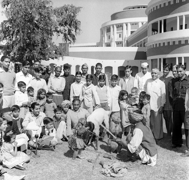 Here Are Some Charming, Vintage Photos From The 1950s Of All India ...