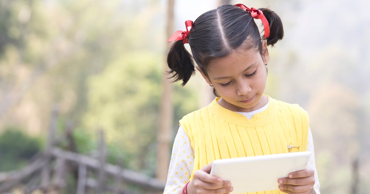 Be Careful When You Post Photos Of Children On Facebook | HuffPost Life