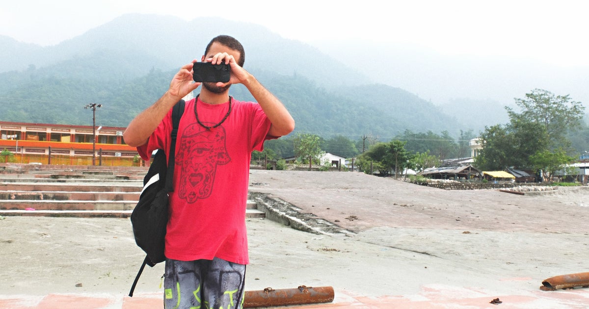 Beg-Packing Is A New Travelling Trend And It's As Bizarre As It Sounds ...